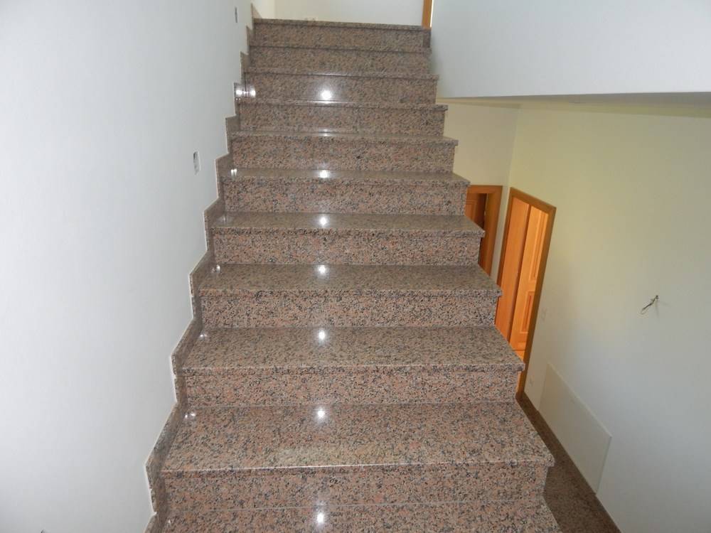 Granitne Stopnice: Zunanje ali Notranje Granitne Stopnice po meri ...